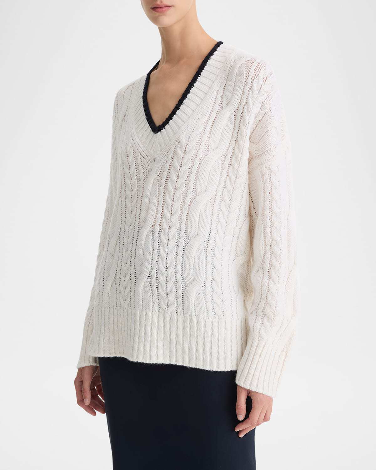 Vitor V-neck Heavy Knit main image 0